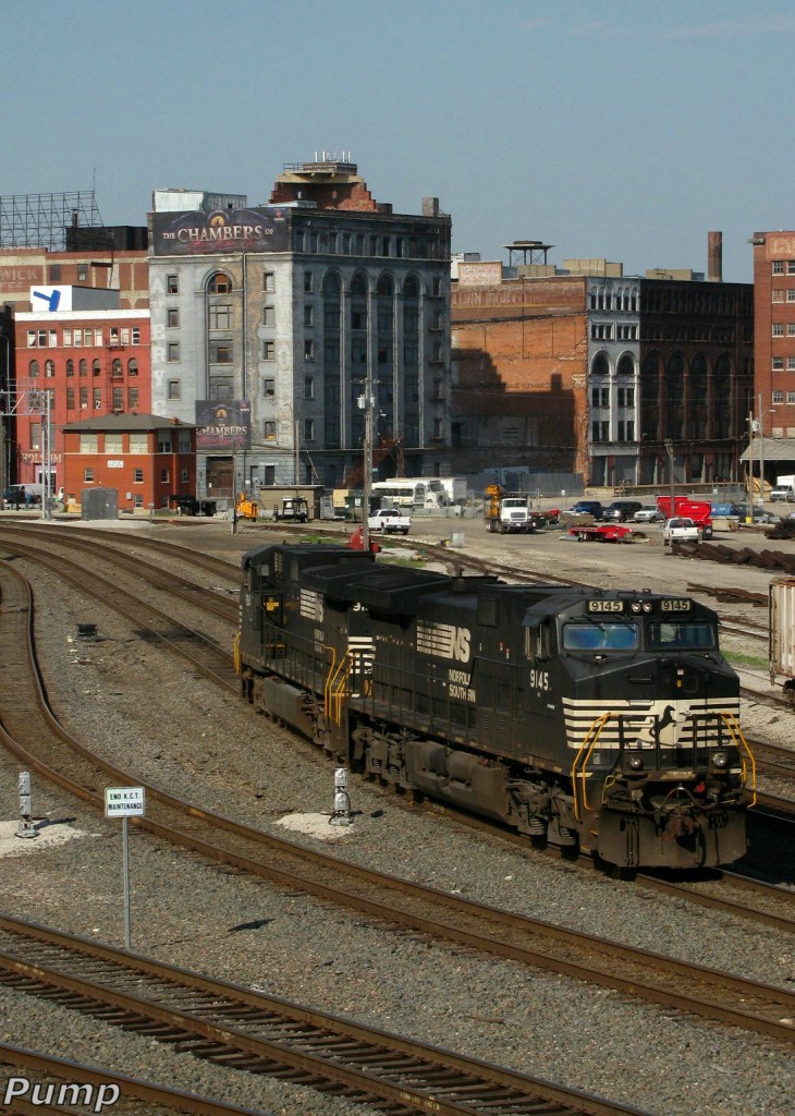 Northbound NS Light Engine Movement